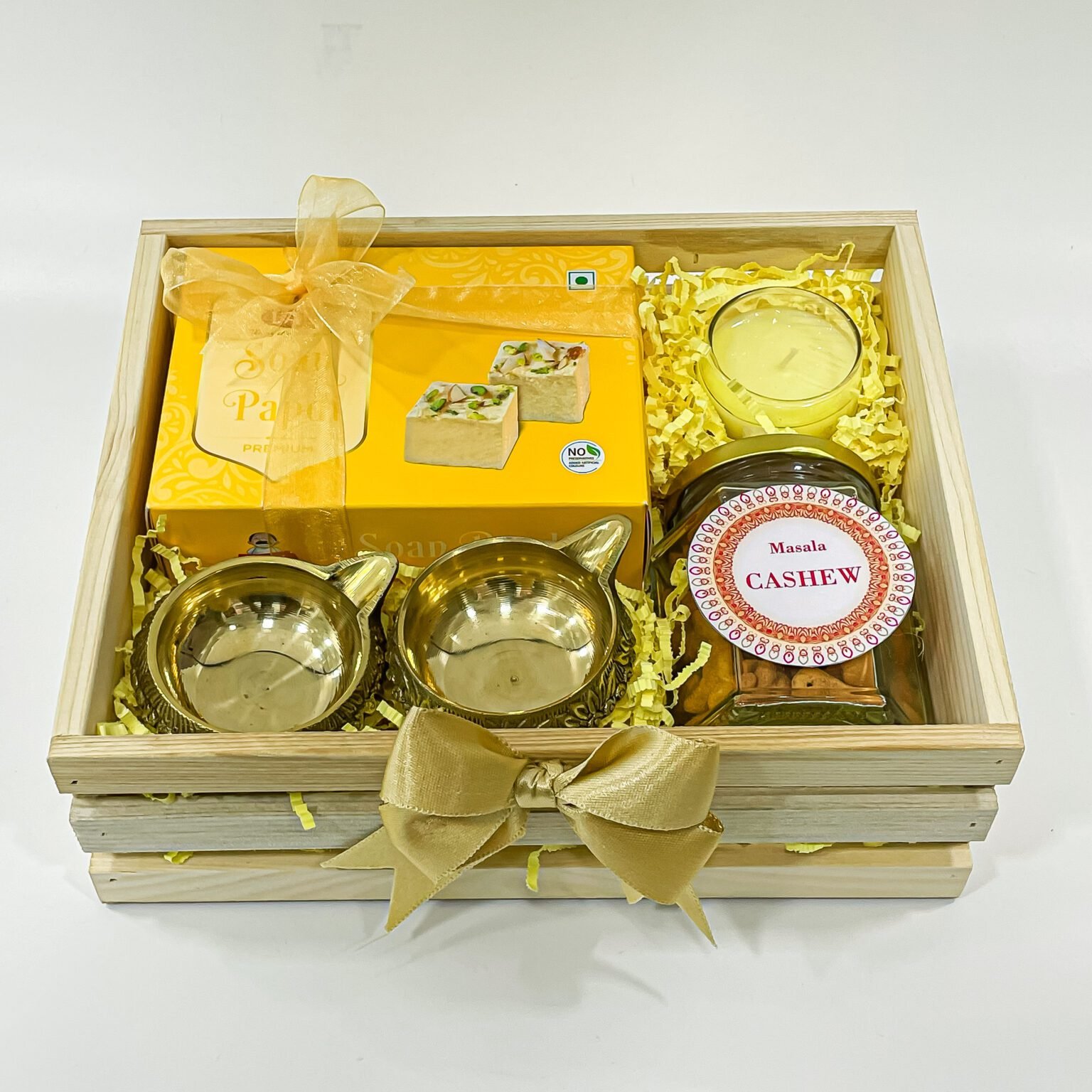 Order Indian Gift Baskets | Gifts From India Online