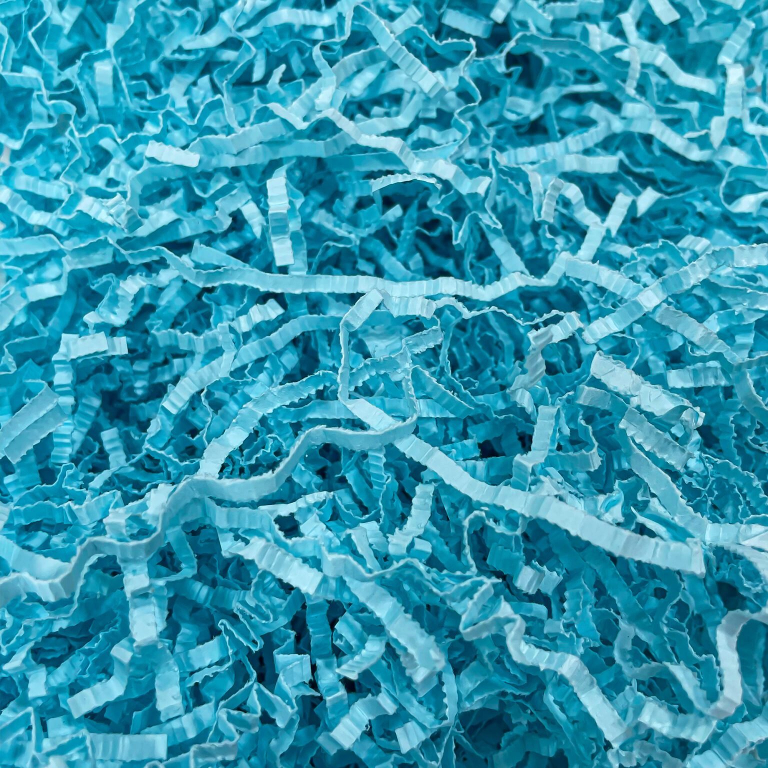 Blue Sizzle Pak: Vibrant Shredded Paper For Packaging
